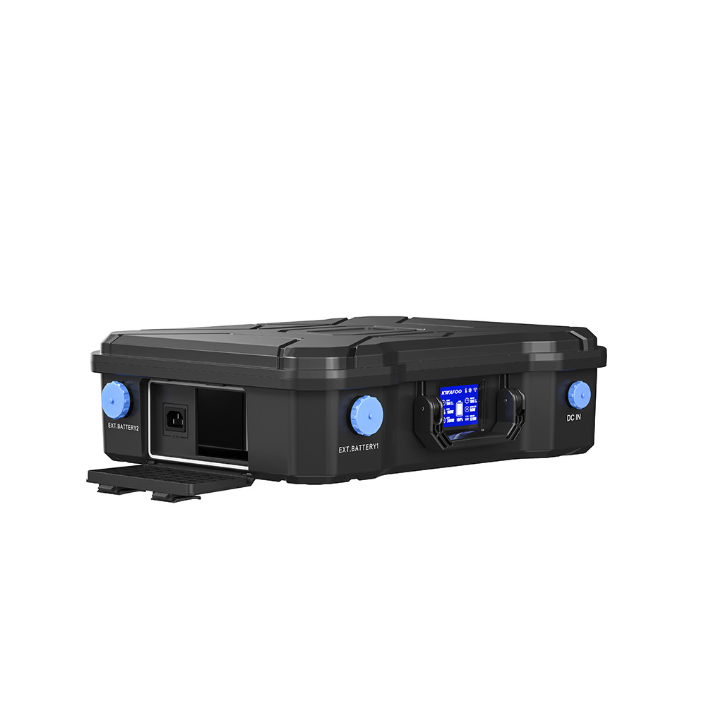 2000W Suitcase Solar Generator Max. PV Charging Power 1200W With MPPT ...